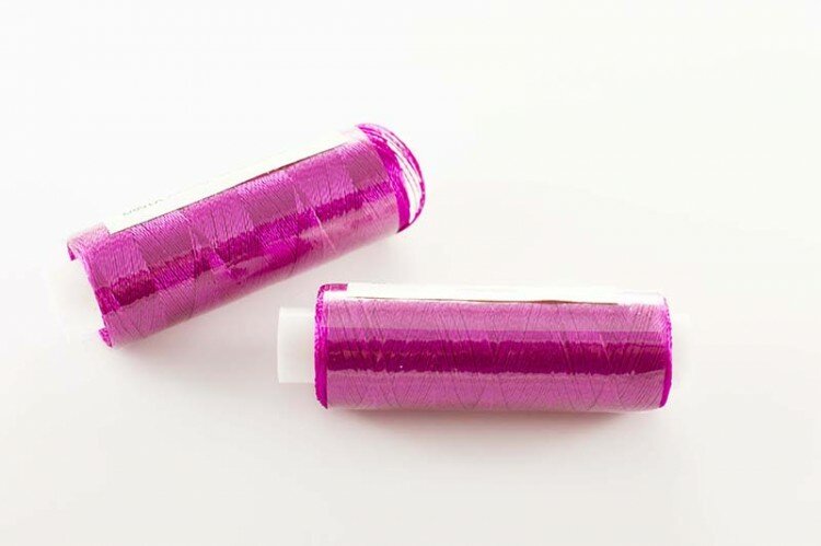 Нитки Вискоза 100% V150/2, цвет 3083 ярко-малиновый, 183м, 1шт