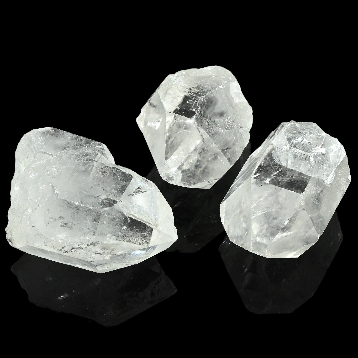 Кристалл горного хрусталя 61*40*33мм, 100-109г (L) .