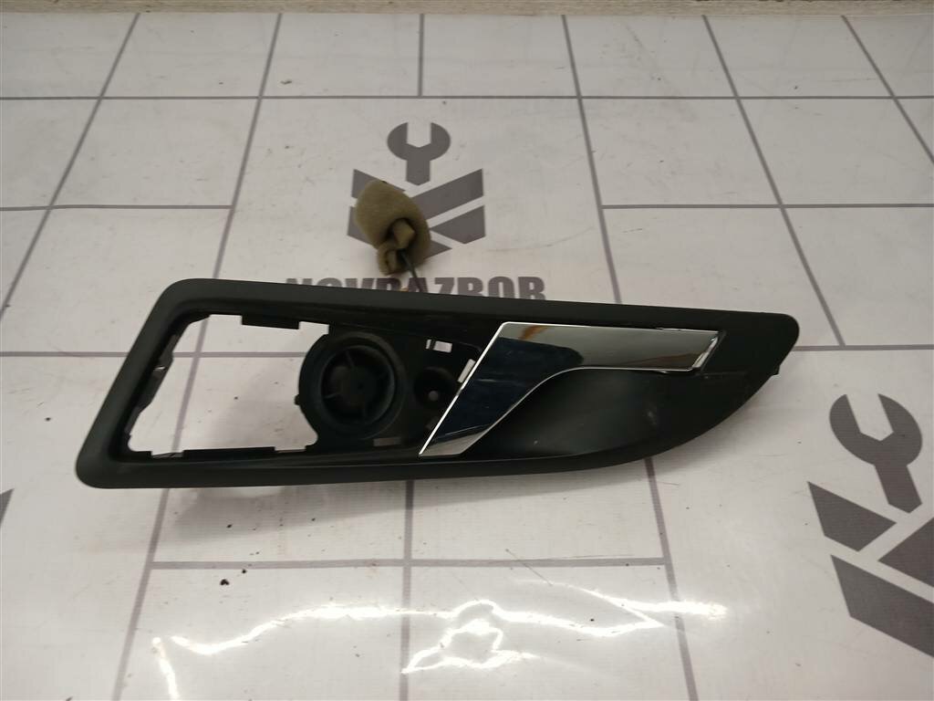 Ручка двери передней внутренняя левая Skoda Octavia A5 1Z 04-13