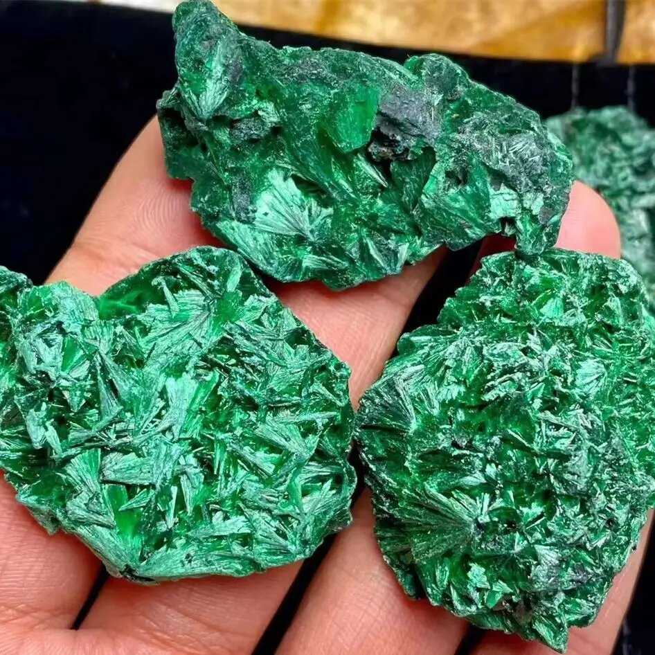 Необработанные кристаллы малахита 500g (package)