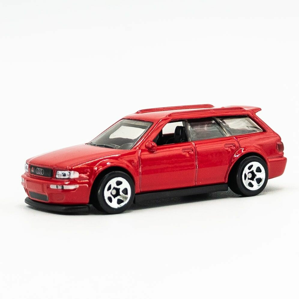 Машинка Hot Wheels 94 Audi Avant RS2 защитный кейс Case F 2024