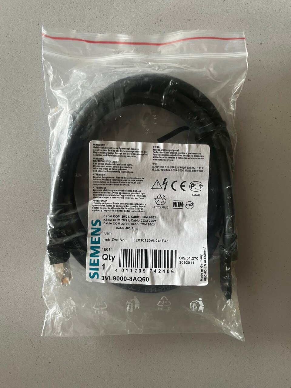 3VL9000-8AQ60 Siemens, Соединительный кабель COM2X - ETU, 1.5M.