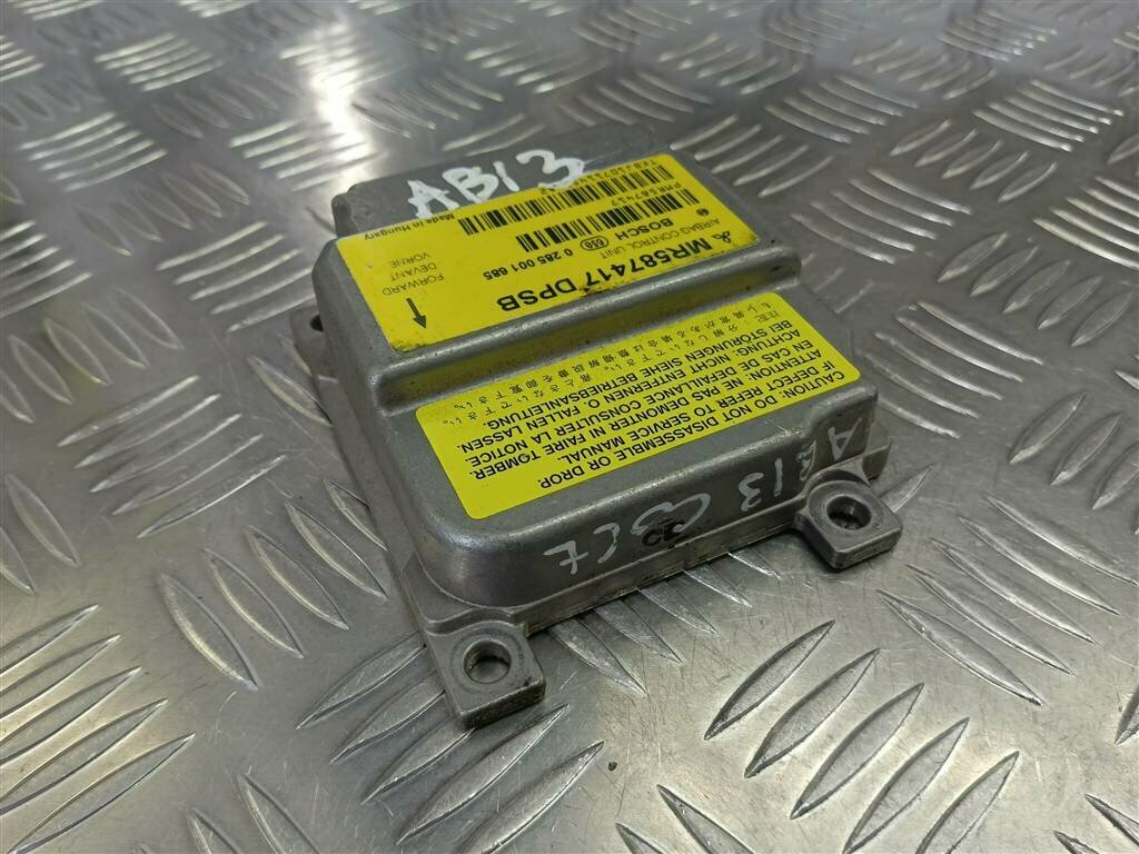 Блок управления SRS (AIR BAG) Б/У для MITSUBISHI COLT Z30 (2002—2012) MR587417