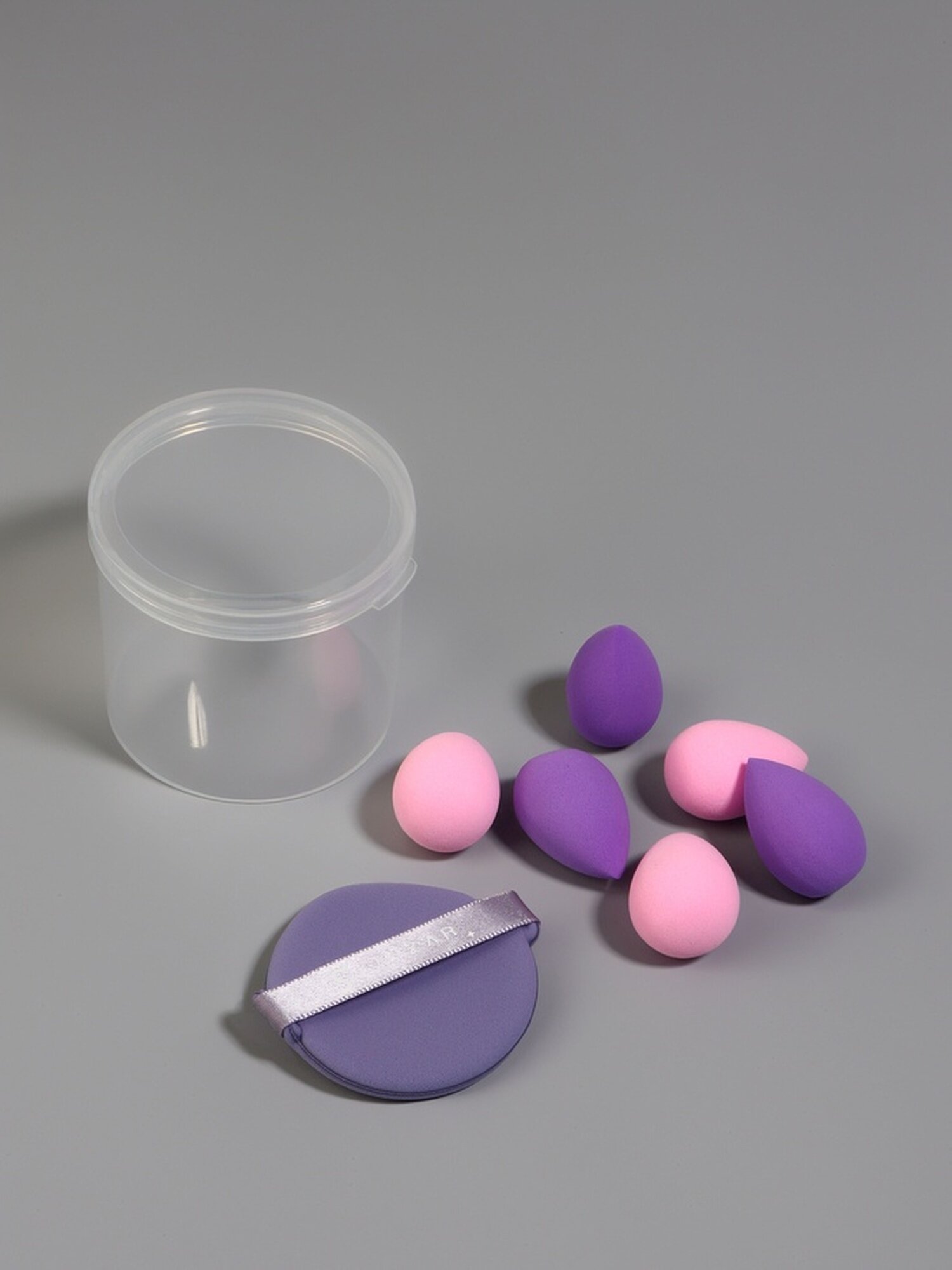 Спонжи для макияжа, в футляре, набор - 7 шт, микс