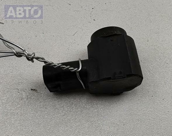Датчик парковки (парктроник) передний Volkswagen Passat B6