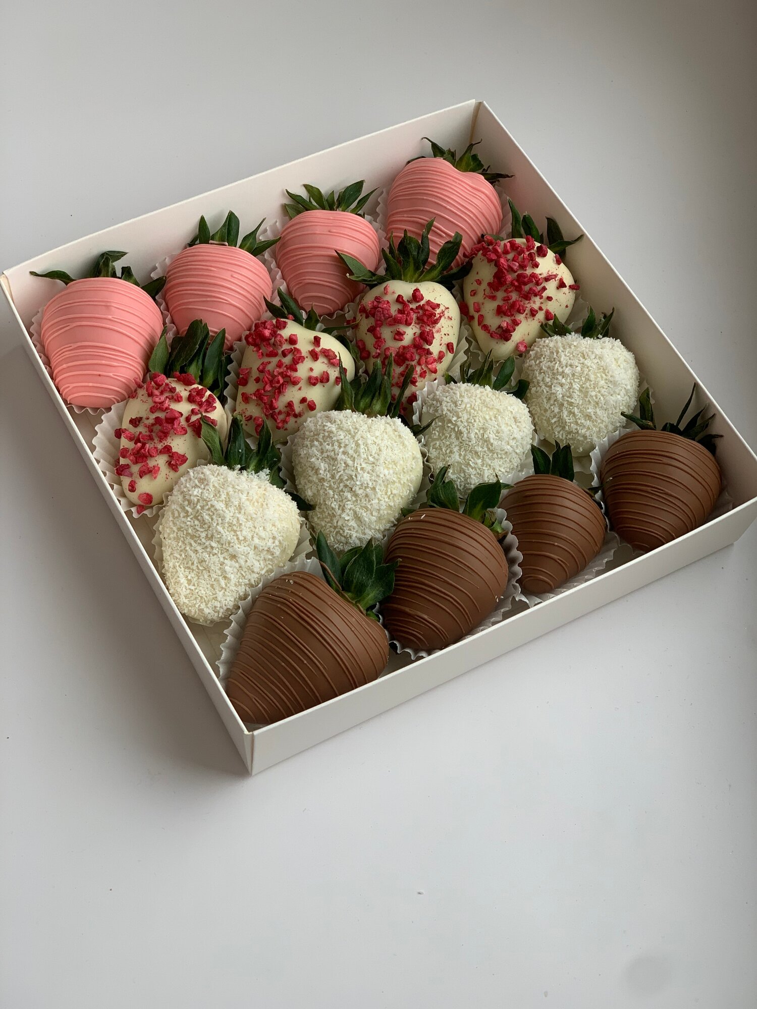 Набор "Клубника в шоколаде", ChocoWay, в подарочной упаковке, 16 шт