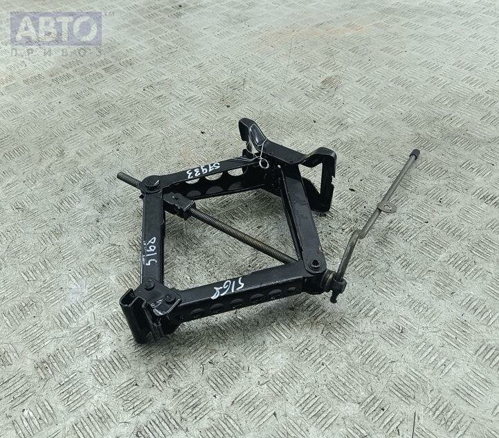 Домкрат Ford Mondeo 3 (2000-2007)