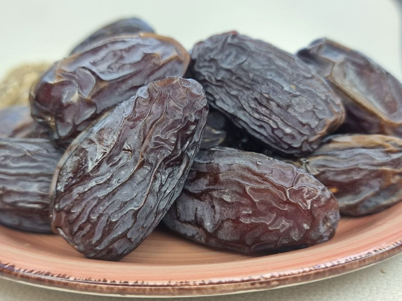 Финики J Израиль королевские medjoul JAMBO