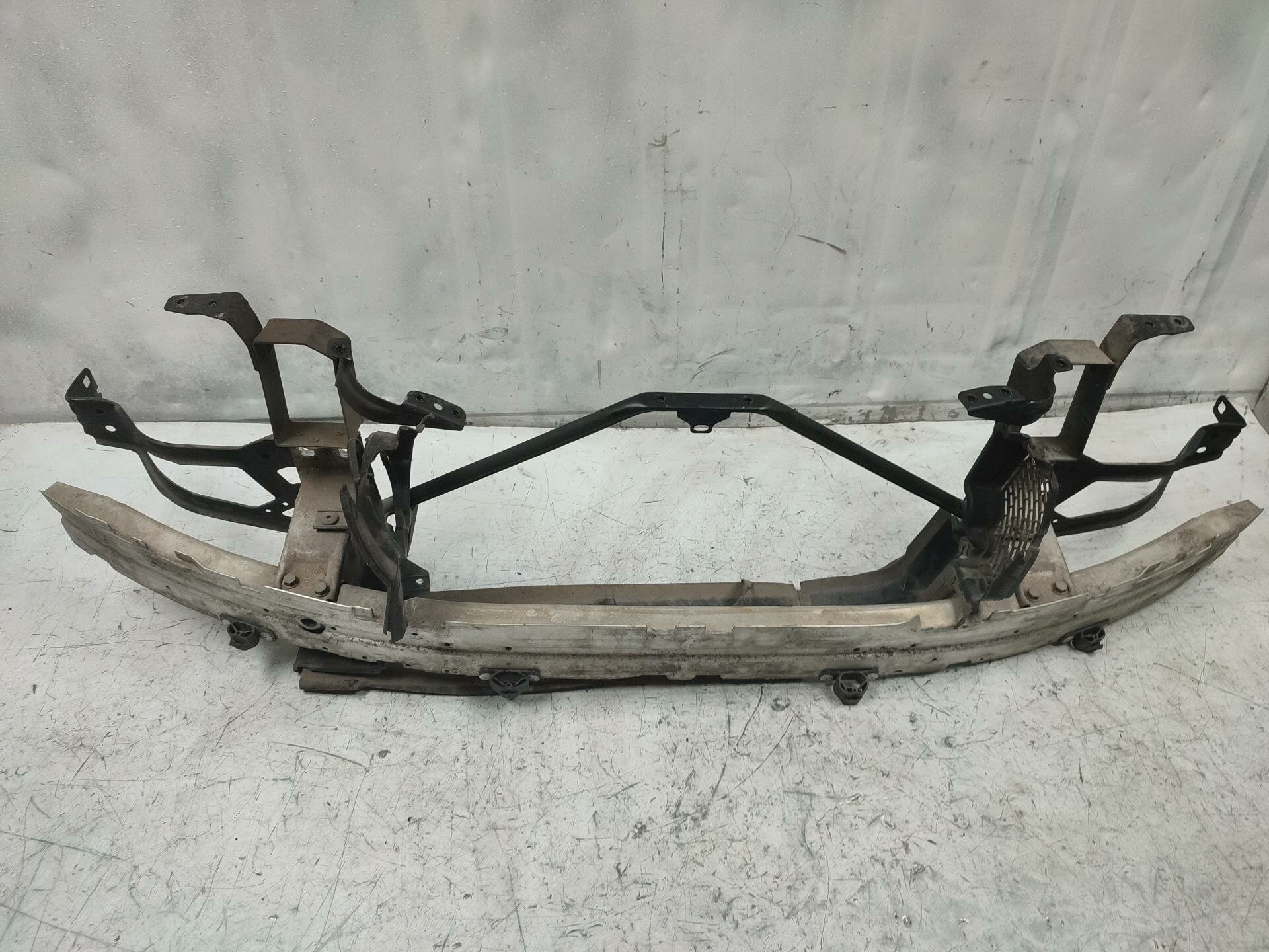 Усилитель переднего бампера BMW 5 E60/E61 рест. 2010 7178080-03