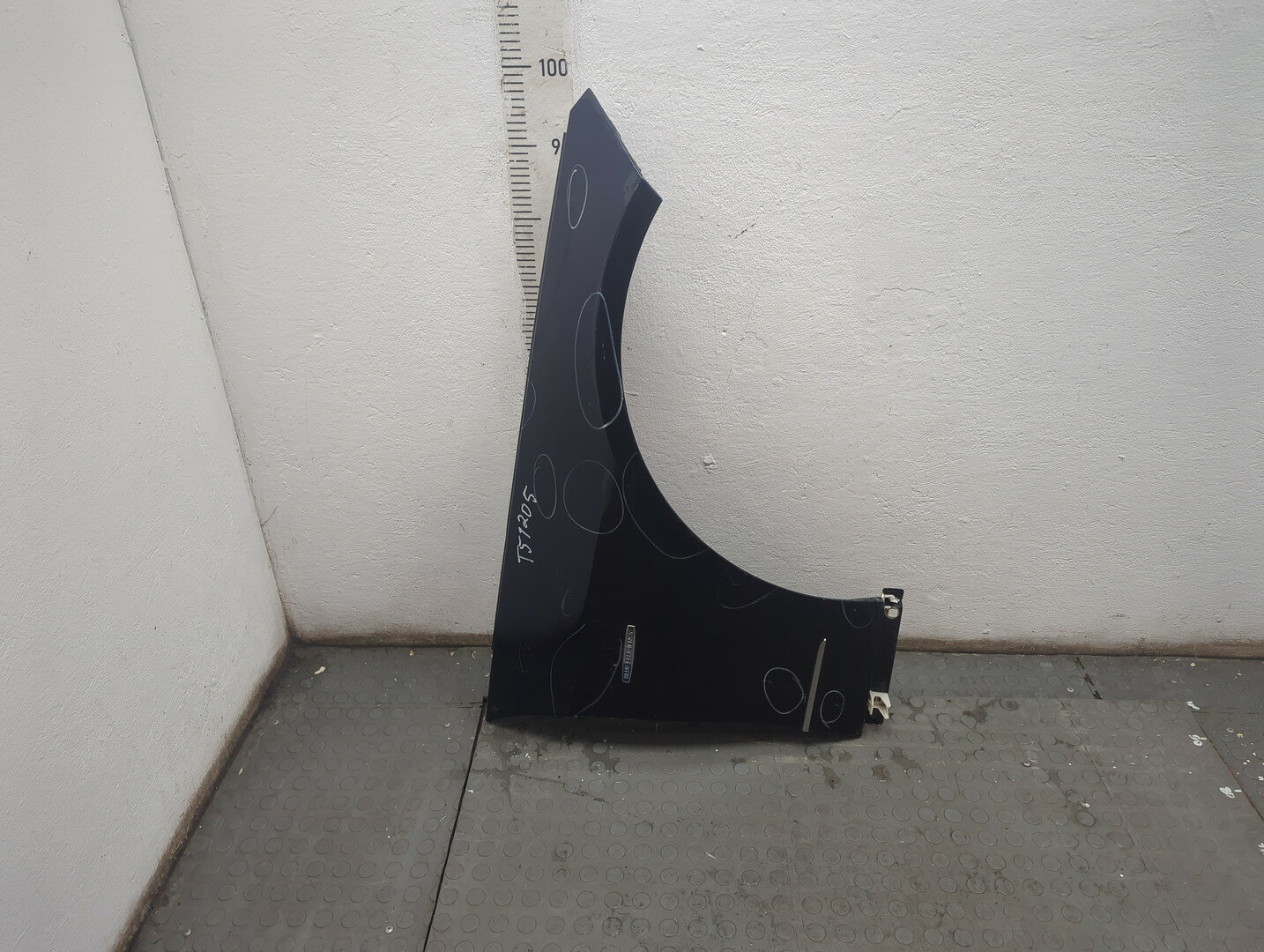 Крыло правое переднее Mercedes E W212 Б/У