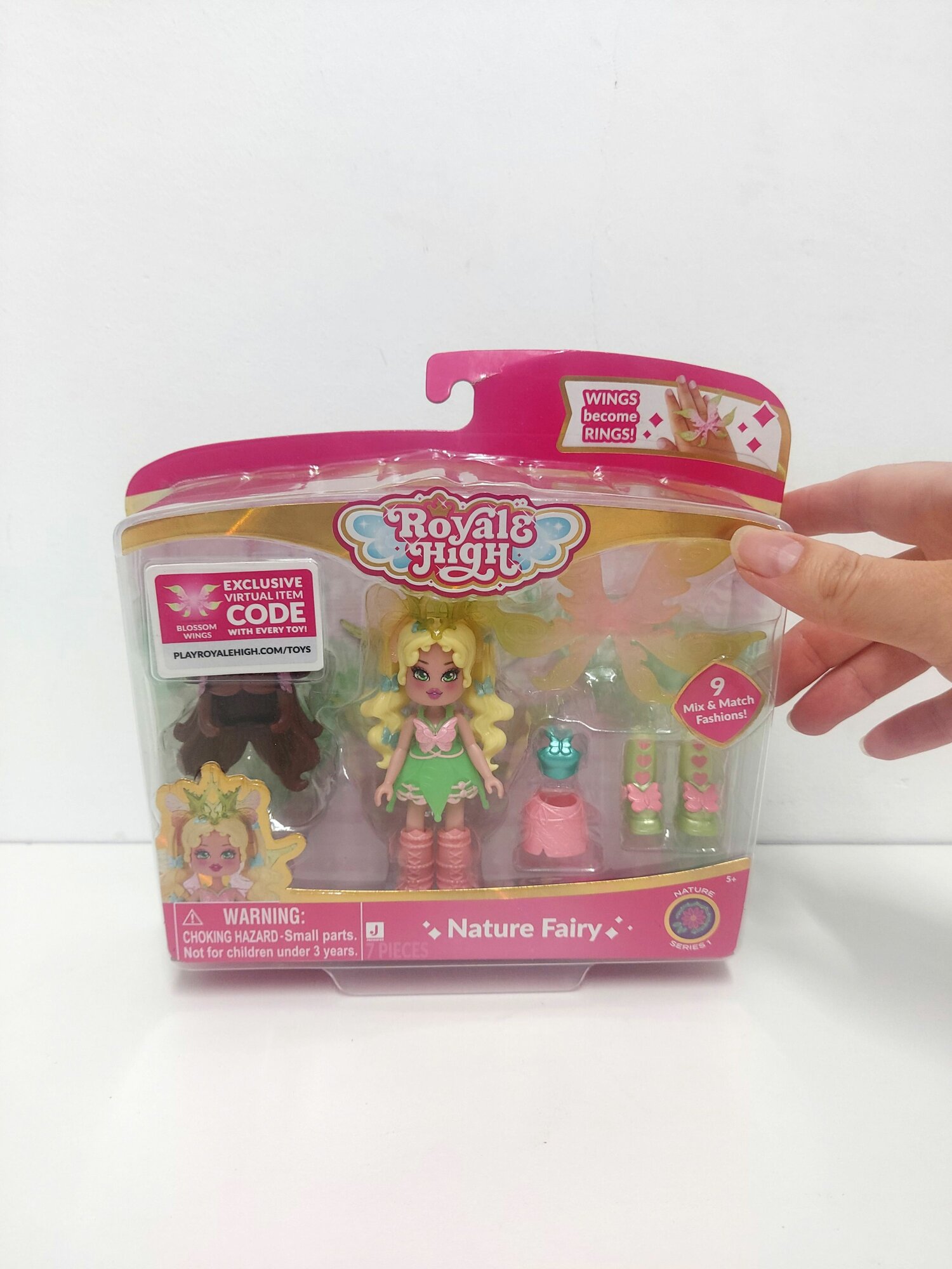 Набор Royale High Roblox Nature Fairy Роял Хай Роблокс Фея природы 1 серия кукла, 9 аксессуаров, игровой код для виртуального предмета