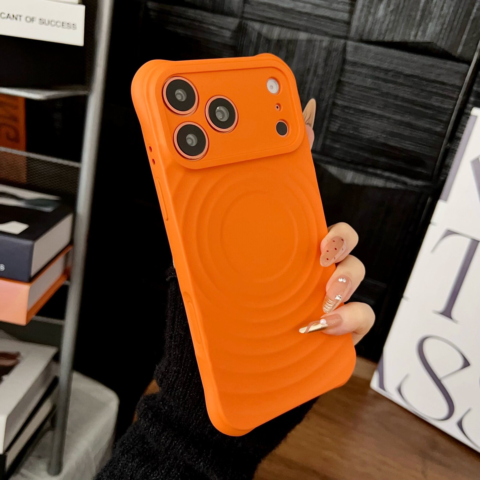 Чехол для Apple iPhone 17 Pro Max / Айфон 17 Про Макс, soft touch, чехол-кардиомонитор, поликарбонат (PC), защита камеры, ударопрочный, усиленные углы, Apple, Apple iPhone 17 Pro Max , orange,