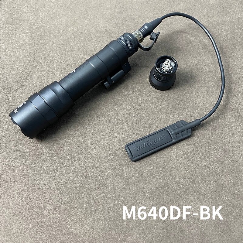 Светильник SOTAC M640DF-BK в черном цвете с режимом мигания и тактическими функциями