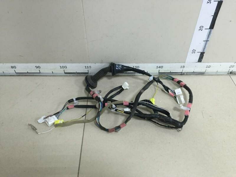 Проводка двери Toyota Rav 4 A40 2013 кат.номер: 8215142C60