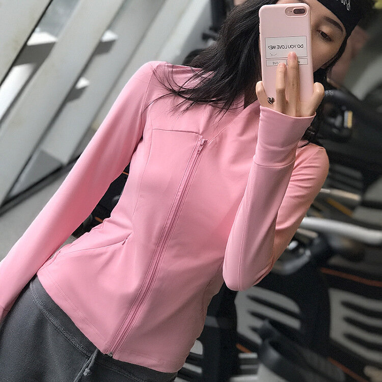 Куртка спортивная