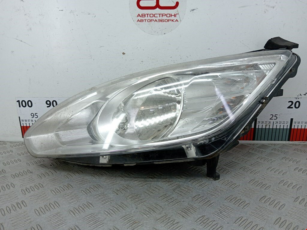 Фара левая Ford C-MAX 2 AM5113W030BE арт. 2214361