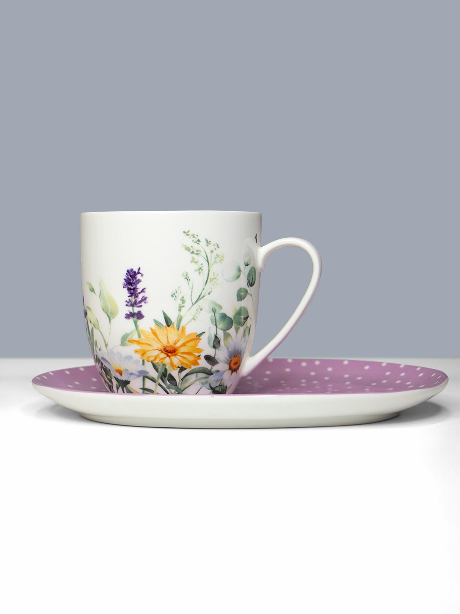Чайная пара, кружка с блюдцем полевые цветы, 350 мл, белая, фиолетовая, фарфор