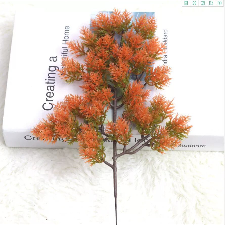 Искусственные сосновые иголки, ветви и листья тюи, листья декоративной сосны и кипариса, зеленые растения, растения в