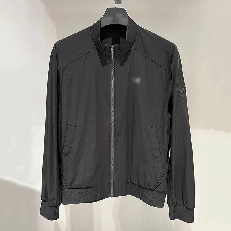 Новая коллекция весна-лето 2024: корейская одежда для гольфа для мужчин — стильная, простая, универсальная, черно-белая, с длинным рукавом.