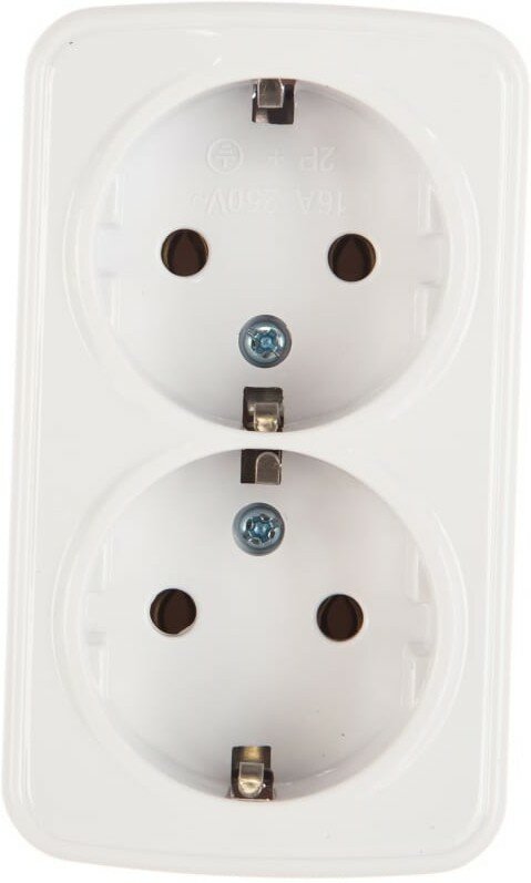 Розетка Universal двойная, с заземлением, белая, с защитными шторками