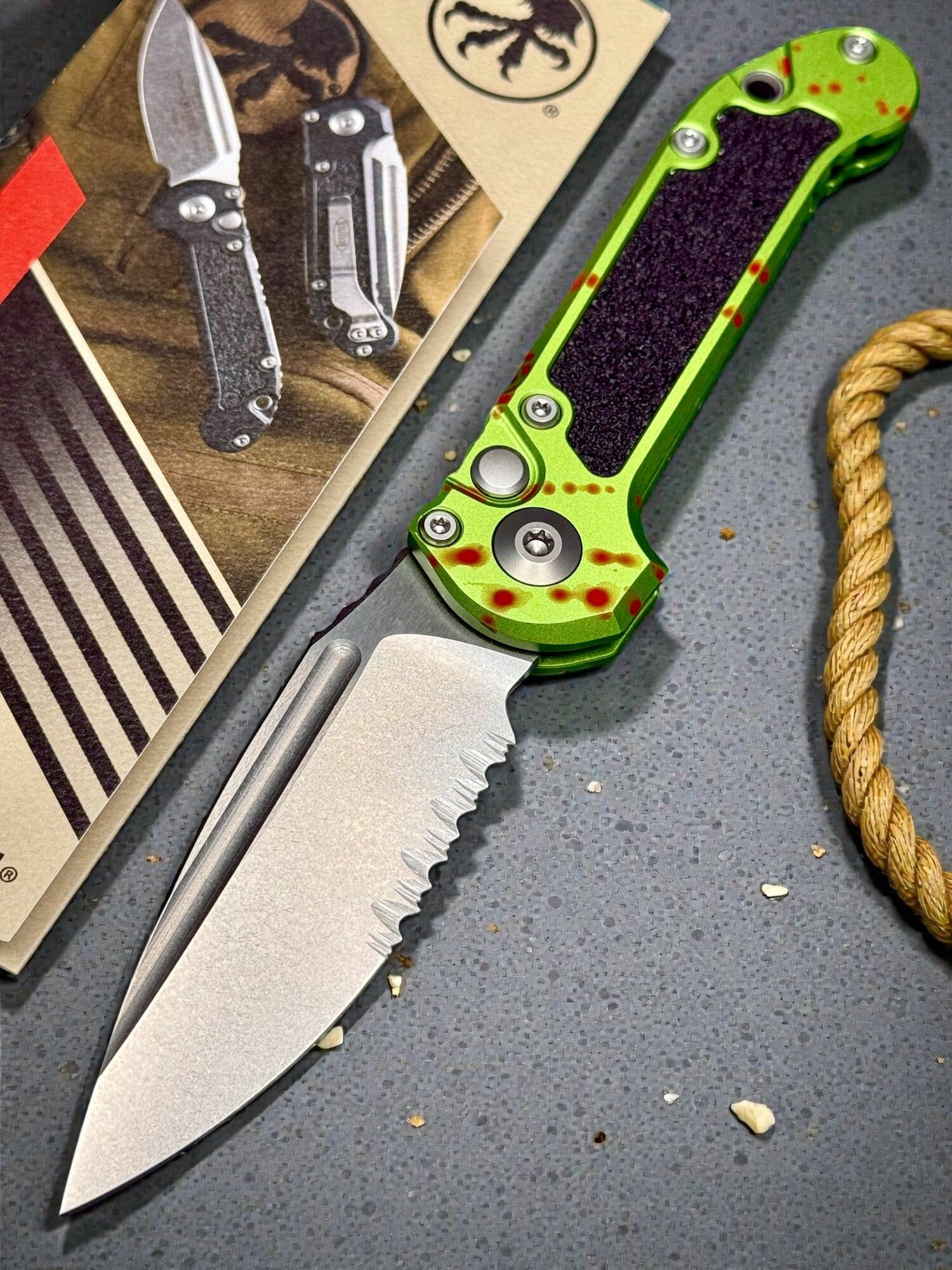 Нож складной MicroTech MCT113511Z LUDT Gen III, StoneWash Part Serrated Blade, Zombie Tech Handle