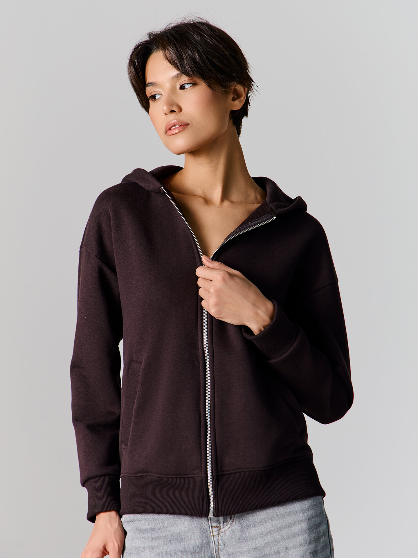 Толстовка спортивная для женщин