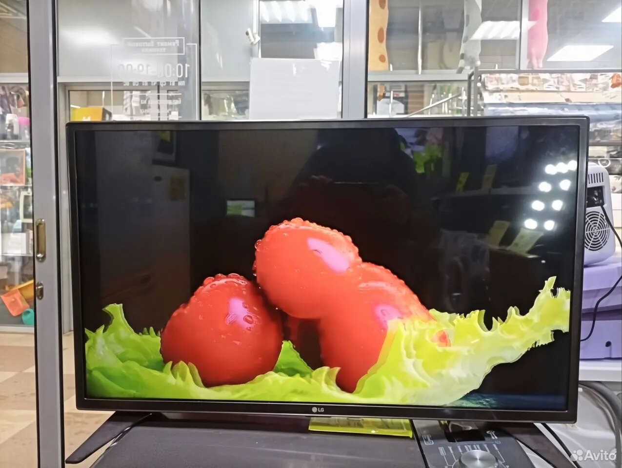 Телевизор LED LG 32LH530V