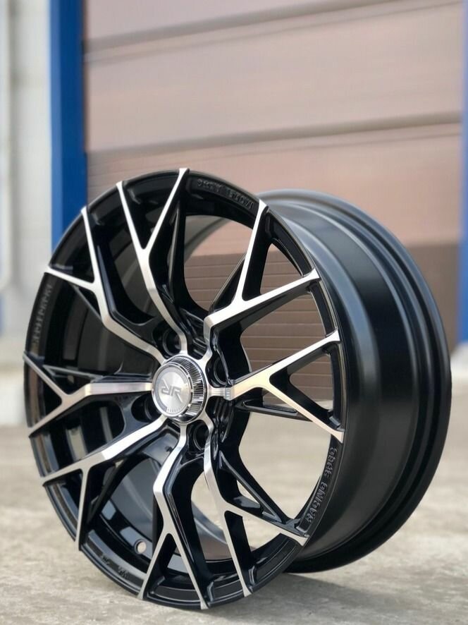 Диски автомобильные RR CSS3954 15*6,5 4*100 ET38 60,1 B-P