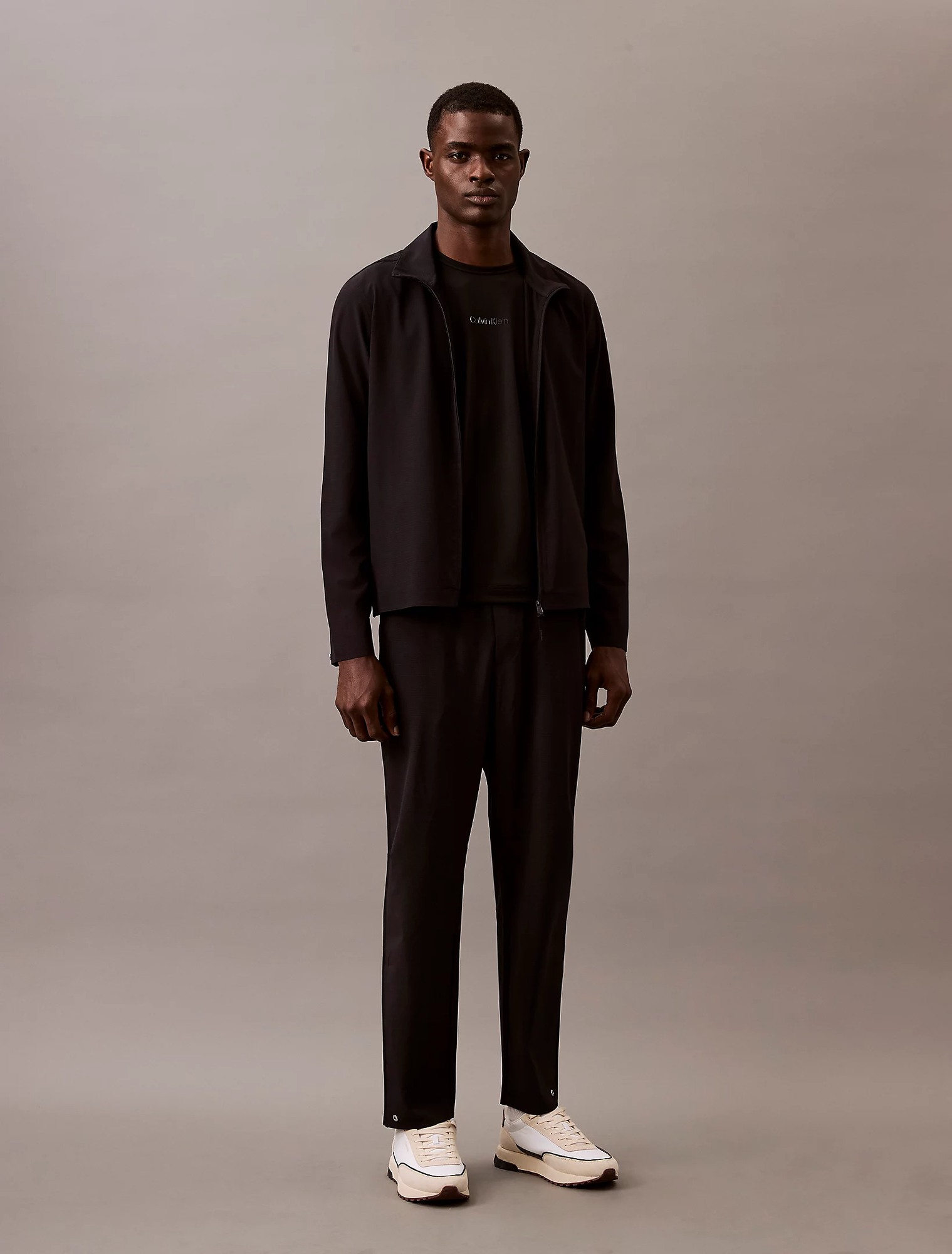 Куртка спортивная