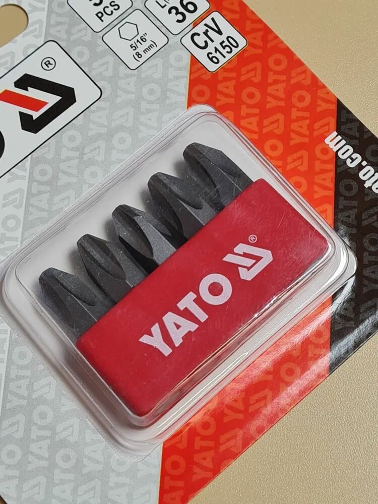Набор бит Yato PH2 5/16" 5 предметов ударные в пластиковой кассете YT-2810