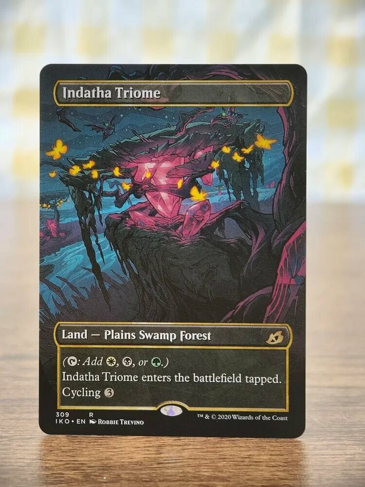 Magic: The Gathering Коллекционные земли: Triome R, Jetmir's Garden, Xander's Lounge и многомастные артефакты с защитными чехлами