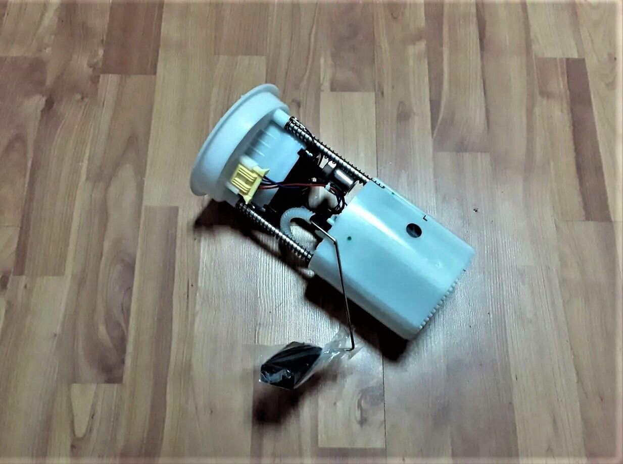 Топливный насос в сборе на Форд Мондео 4, S-Max (2.0 л Duratec, 2.3 л)