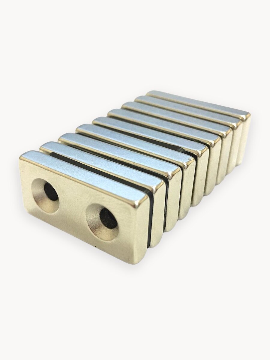 Неодимовый магнит 25х12х4 мм, блок с двумя зенковками 3.4/6.4 мм - 4 штуки