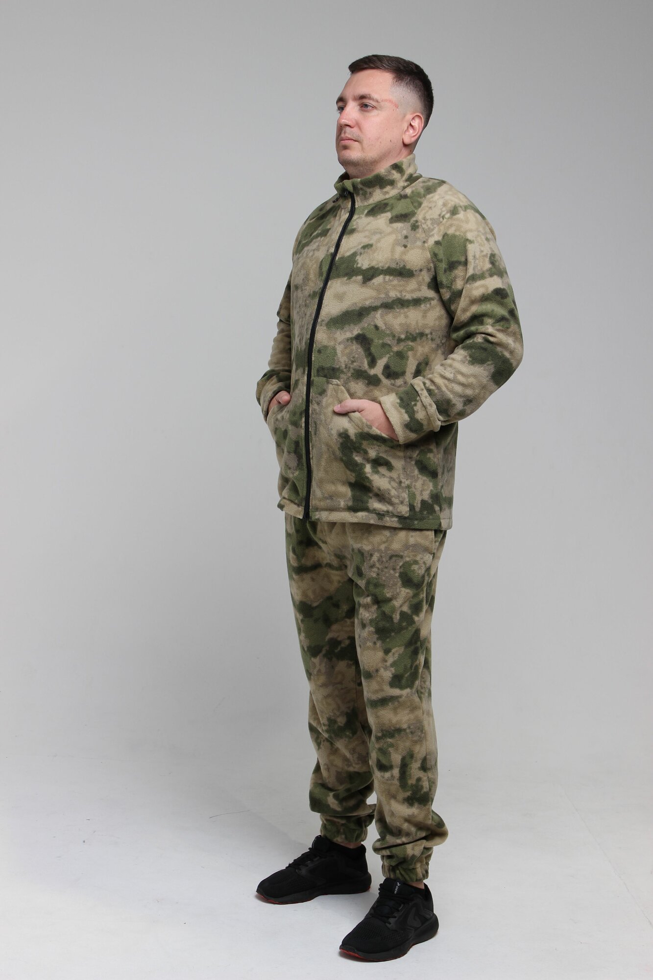 Толстовка спортивная