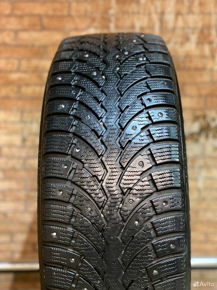 Pirelli Formula Ice 215/60 R17