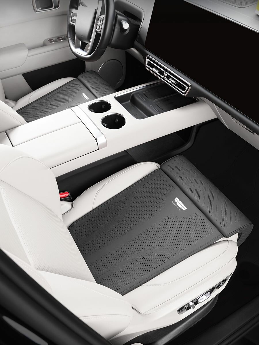 Автомобильный чехол на Передние сиденья, Сиденье водительское, Перфорированная экокожа, 1 шт.