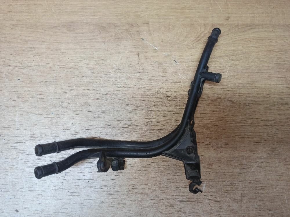 Трубка системы охлаждения 1.8 2.0 CDA CCZ VAG VW