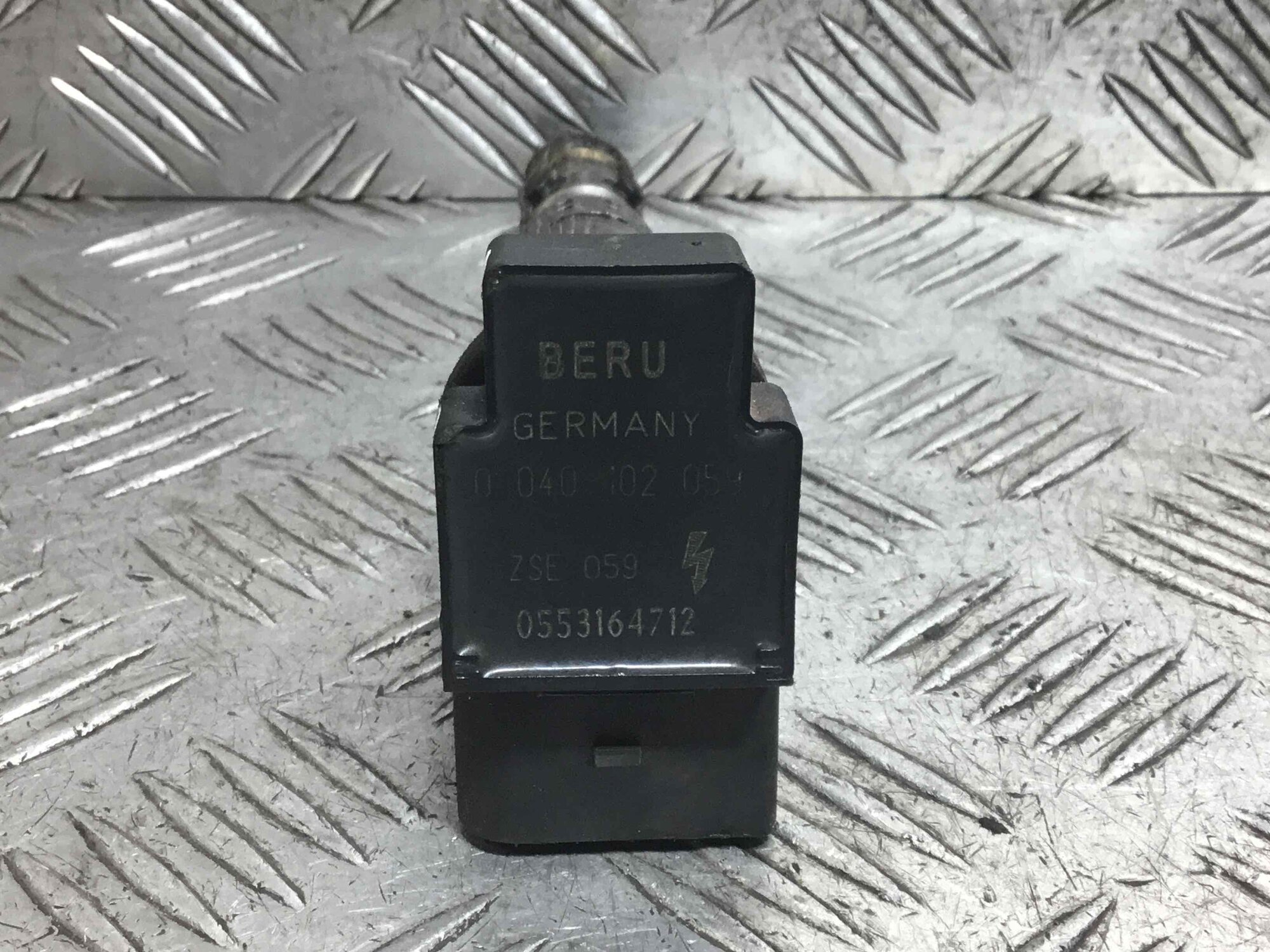 Б/У Катушка зажигания Volkswagen Polo 3 поколение (1994-2001) 2000 г.