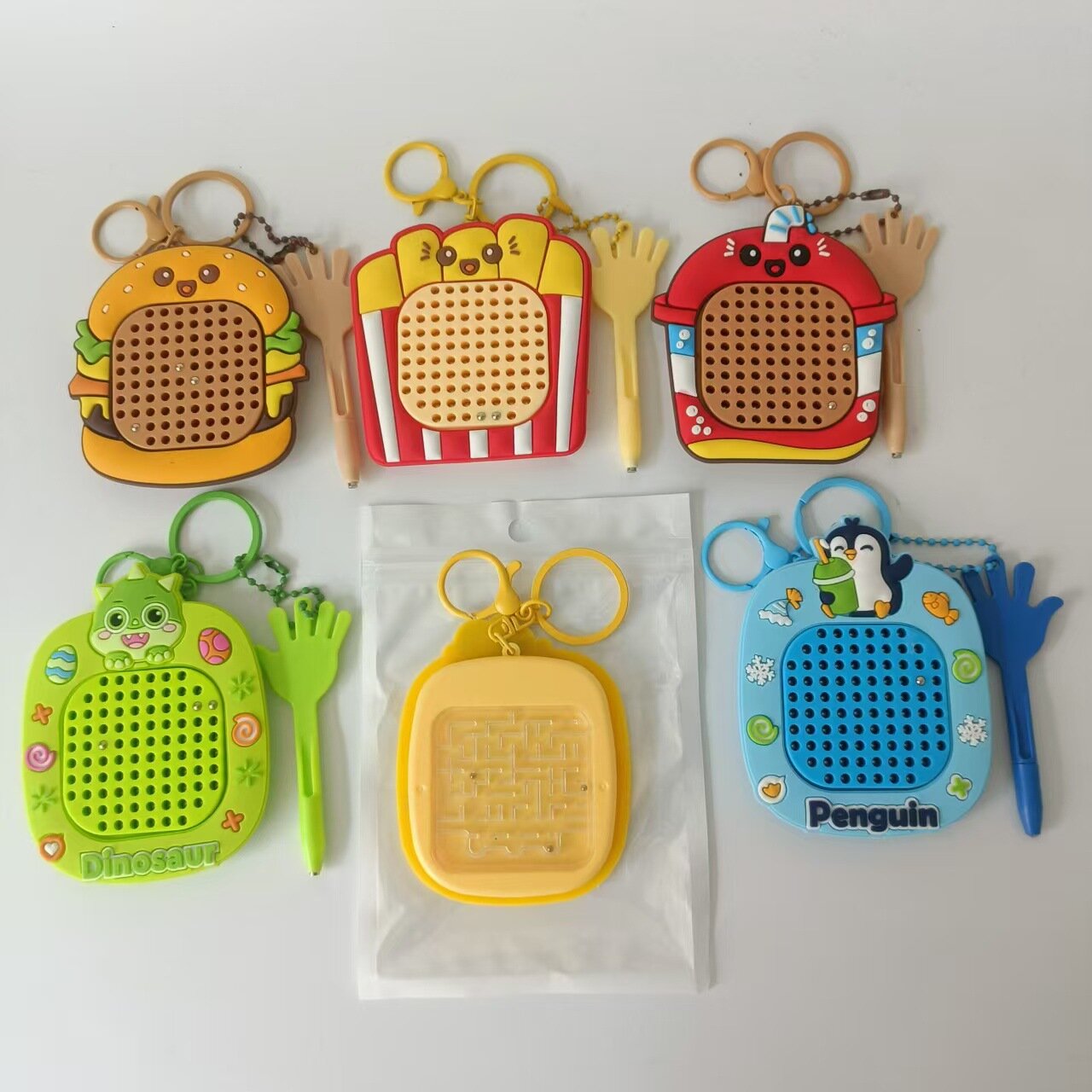 Креативный мультяшный магнитный стальной шарик для рисования, брелок, маленький подвесной рюкзак, антистрессовая магнитная доска для рисования, лабиринтная игрушка оптом