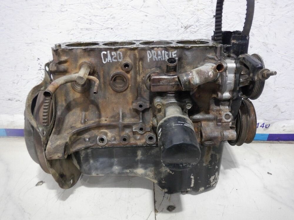 Блок цилиндров Nissan Prairie M11 1010332RA0