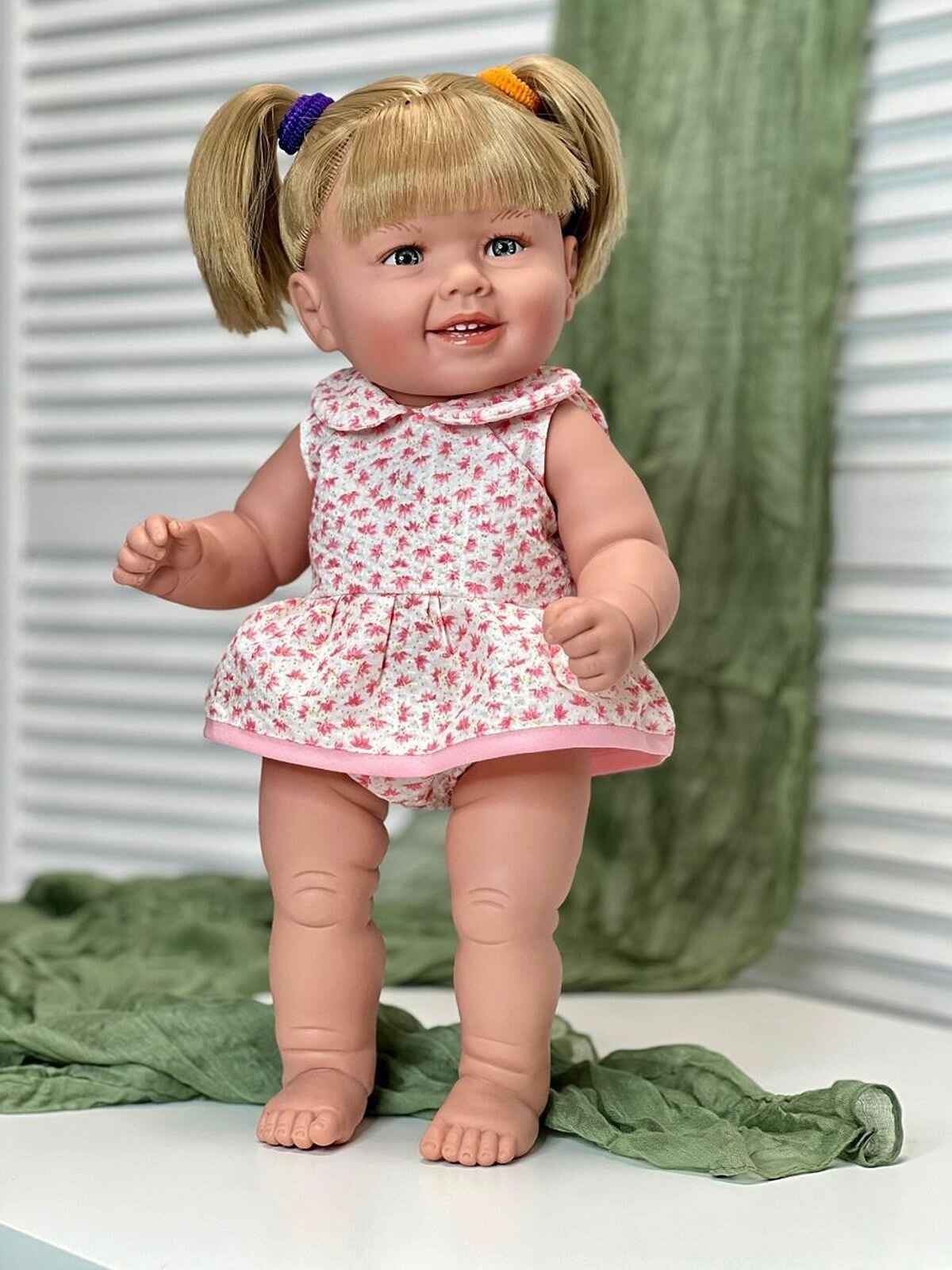 Кукла Manolo Dolls виниловая Diana 47 см