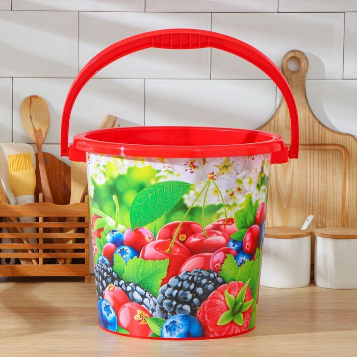 Ведро универсальное Sima-land Ягоды, 10 л, d 31,7 см, h 26 см, цвет красный (ВР-8598)