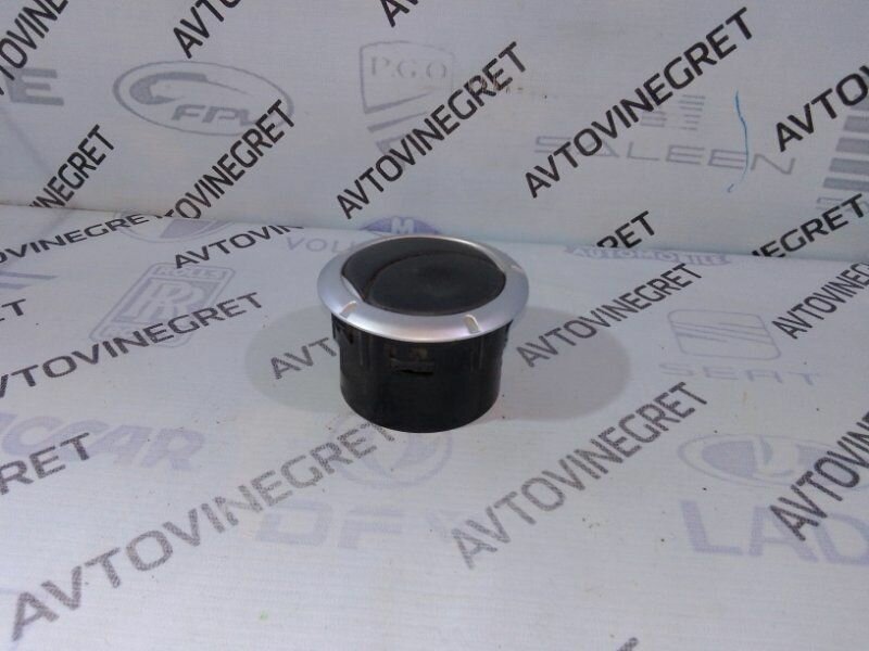 Дефлектор воздуховод Лада Ларгус 1 Б/У с пробегом