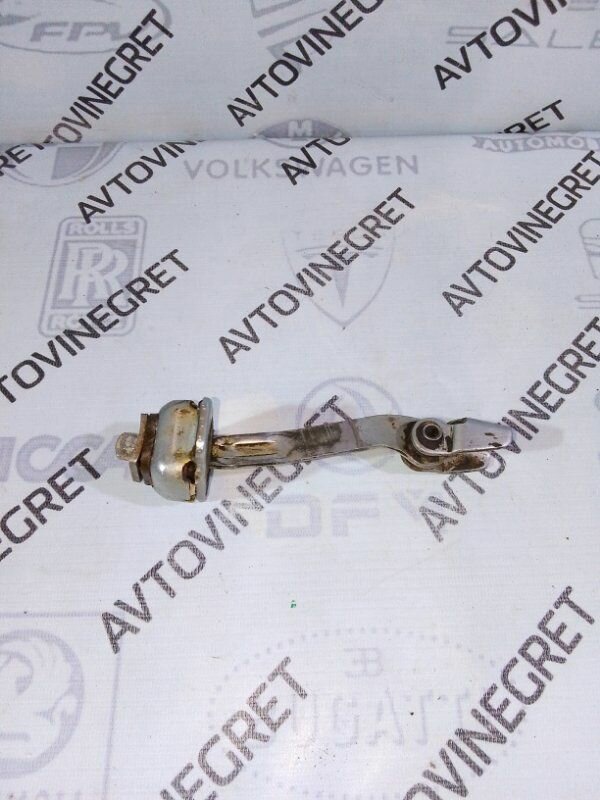 Ограничитель двери Chevrolet Niva Б/У с пробегом