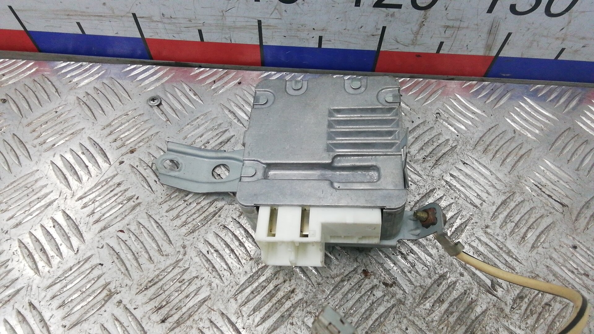 Блок управления рулевой рейкой TOYOTA AVENSIS T25, Номер 89650-05040