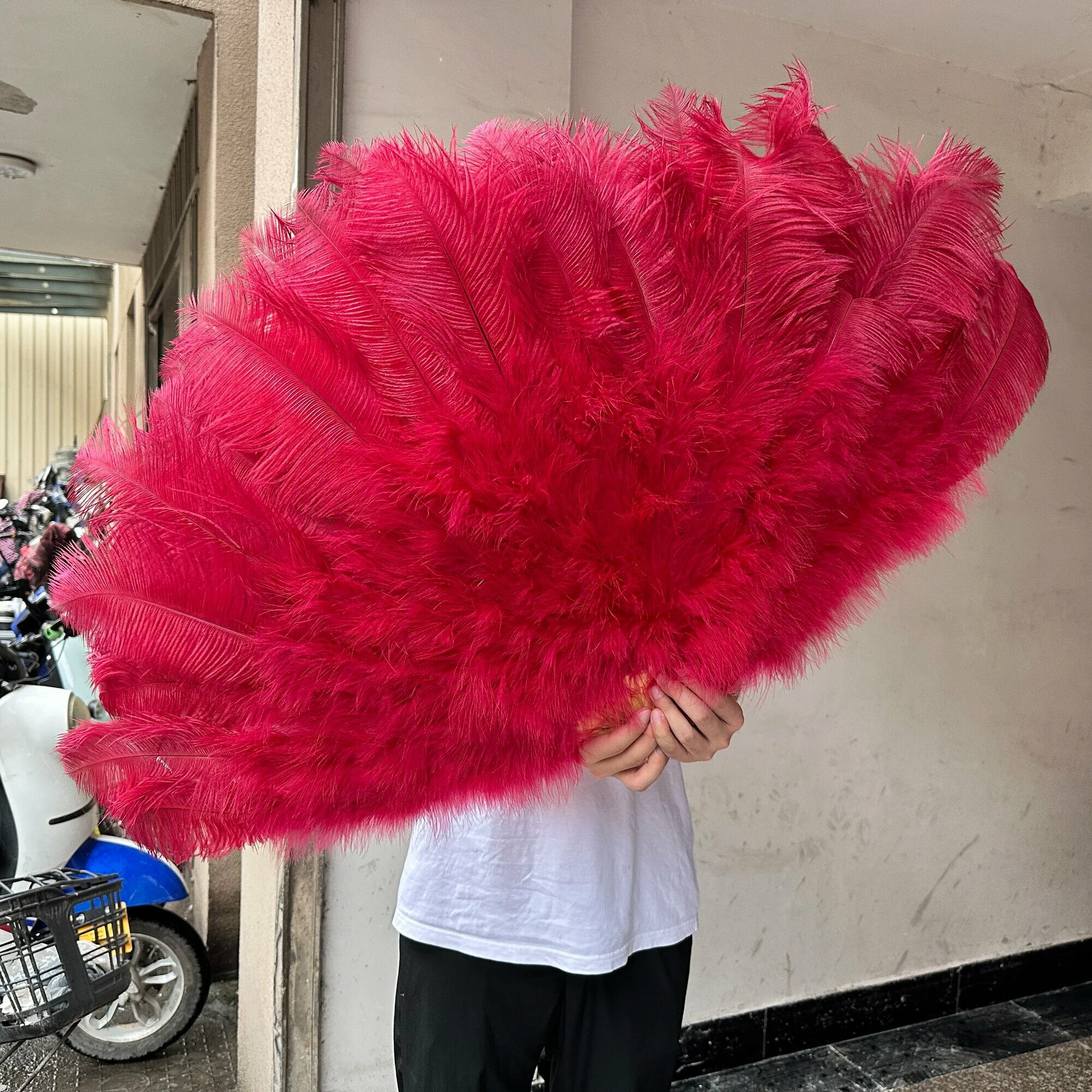 Натуральный веер из страусиных перьев 130 см Розовый, 7 Red wine, 100cm1PCS Right hand