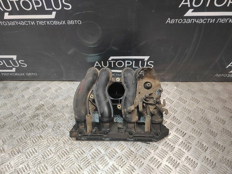 Впускной коллектор Mercedes Benz C-Class W202 (2.3 M 111.974) Б/У с пробегом Арт. A1111402101