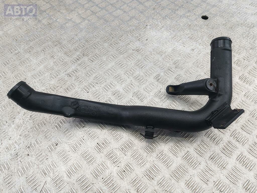 Патрубок интеркулера Volkswagen Passat B5