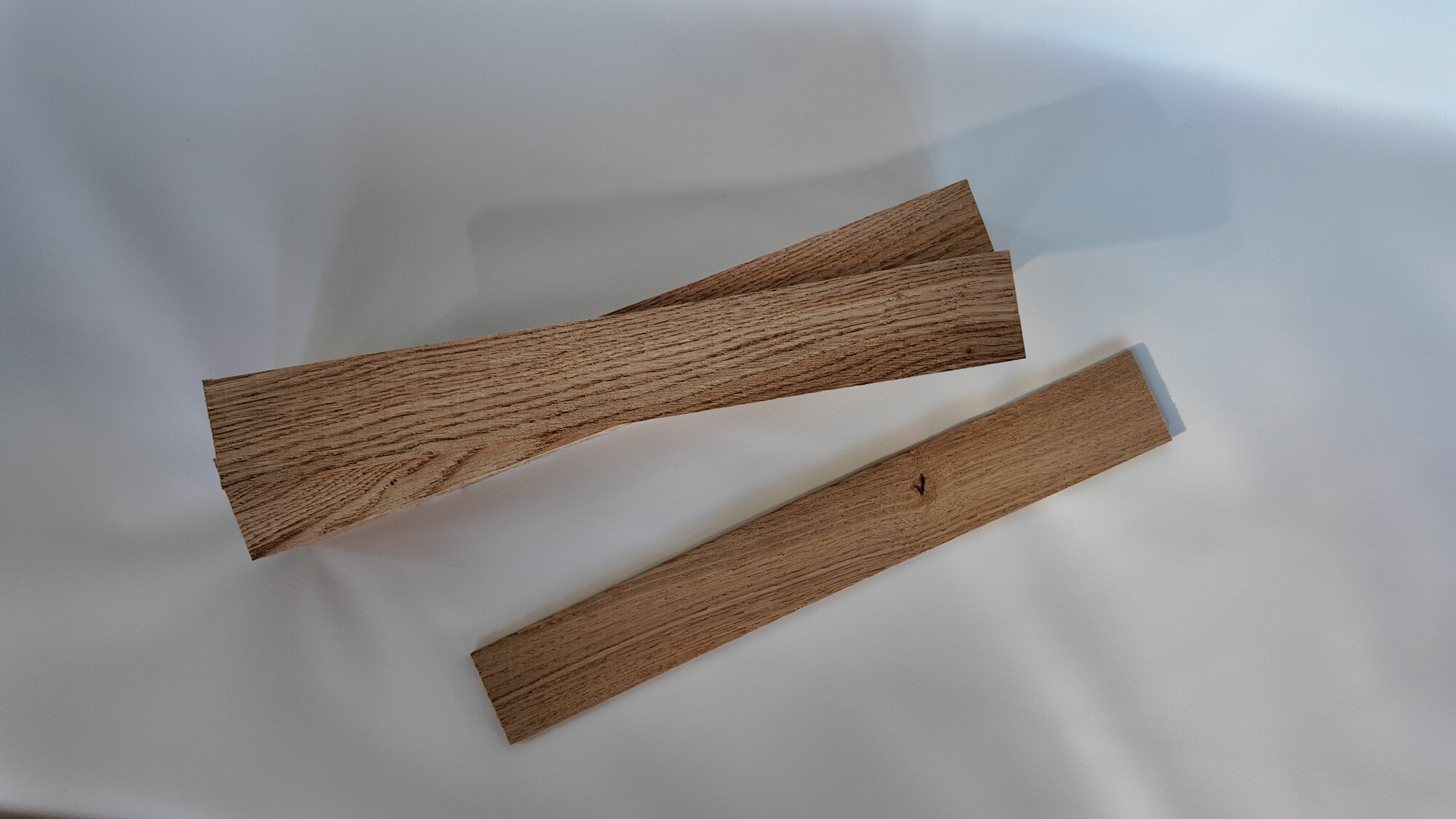 Шпон(ламель) пиленный дуб 50х4,2х375мм(10шт) сорт Рустик заготовка для творчества, хобби и поделок в стиле лофт