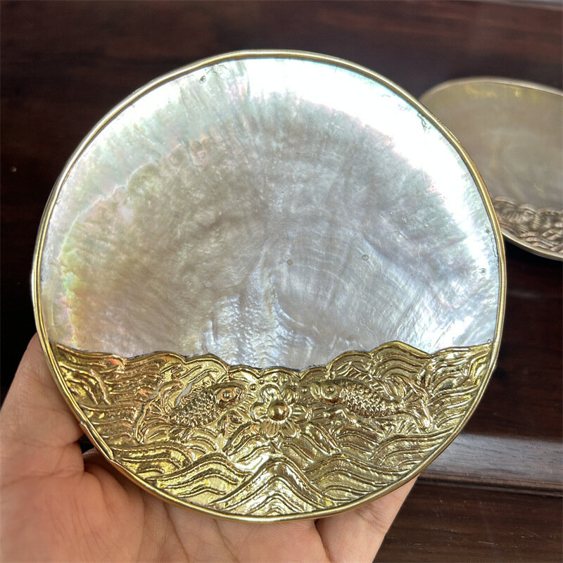 Раковина, морское гребешок, раковина, изделия из морских гребешков, тарелка ручной работы с инкрустацией из желтого морского гребешка, блюдо для икры, тарелка для соусов в ресторане.